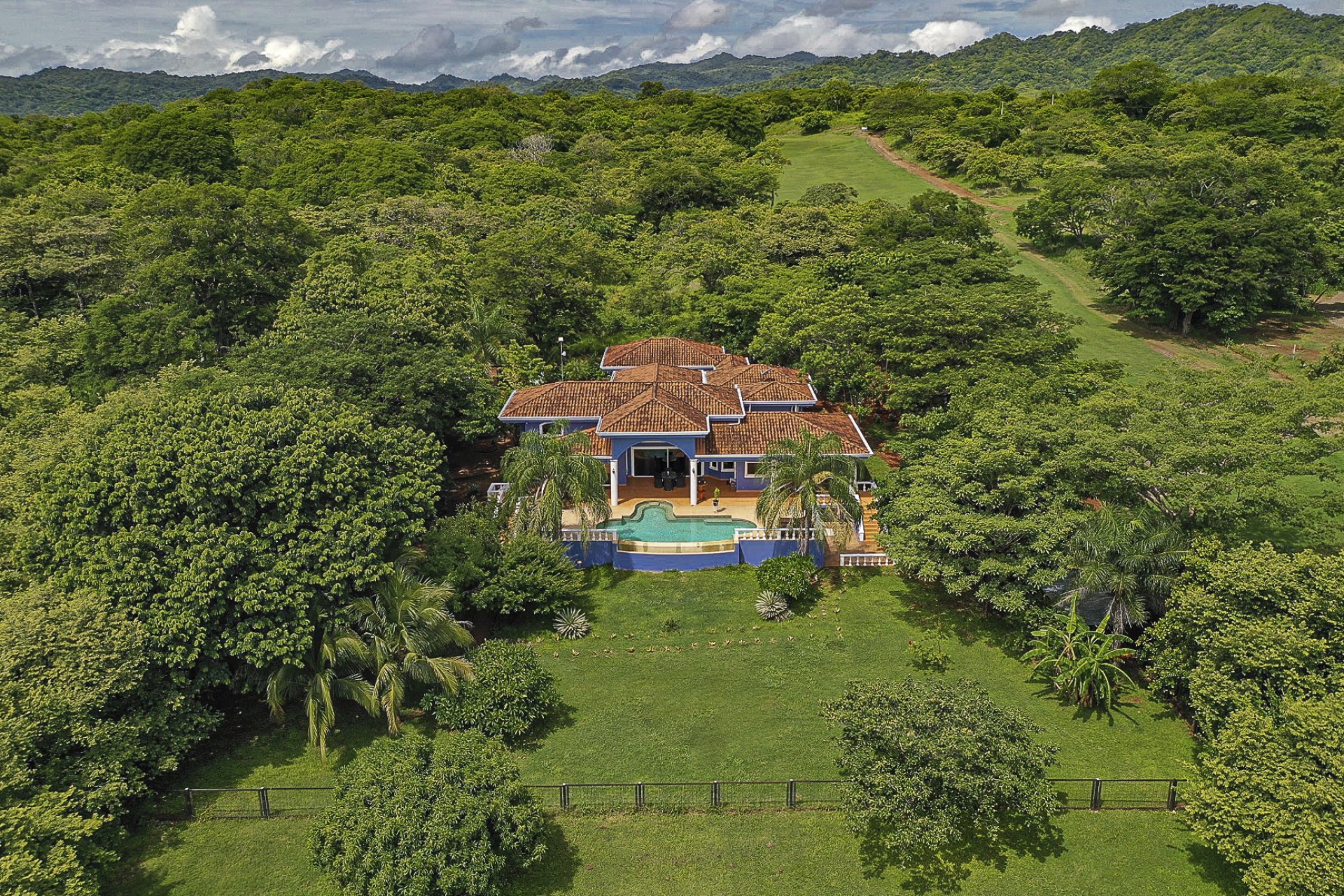 Costa Rica Homes for Sale | Tank Tops Flip Flops